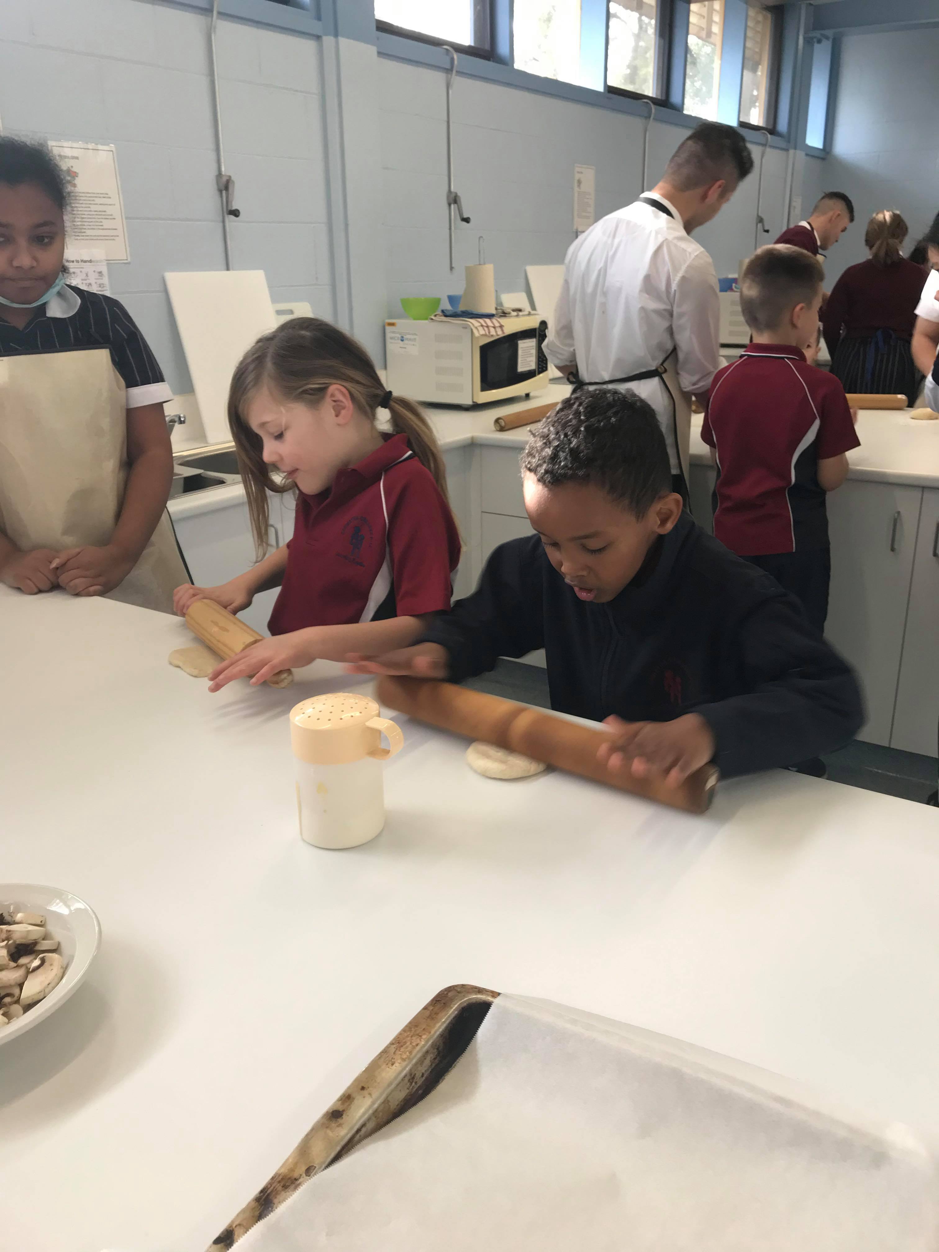 Preps - 2 make pizzas with Unit 2 Food Technology